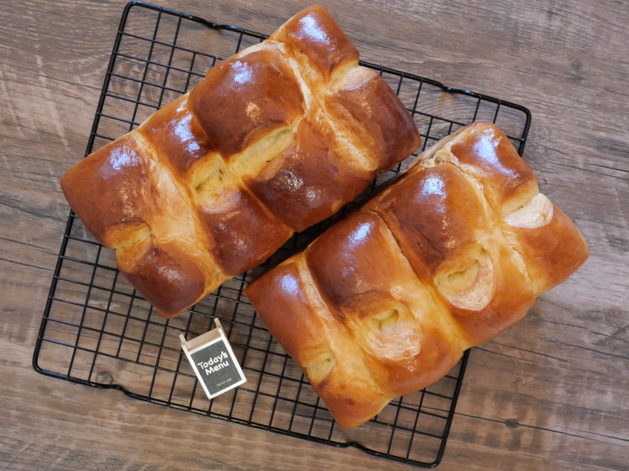 Hotel bread - Debbie's adventure 我的小天地